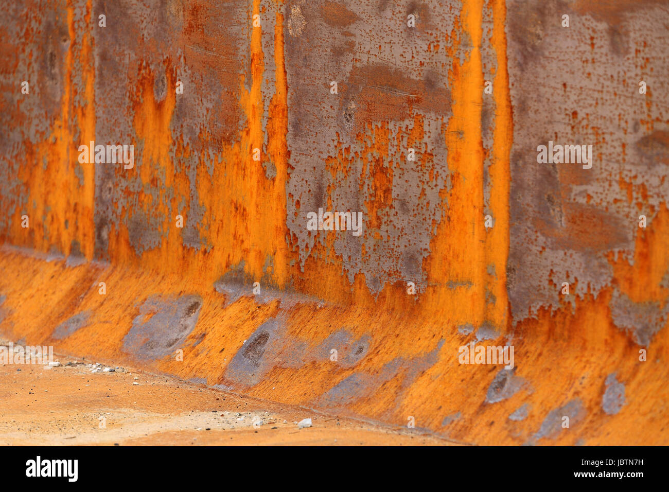 Remove rust hi-res stock photography and images - Alamy