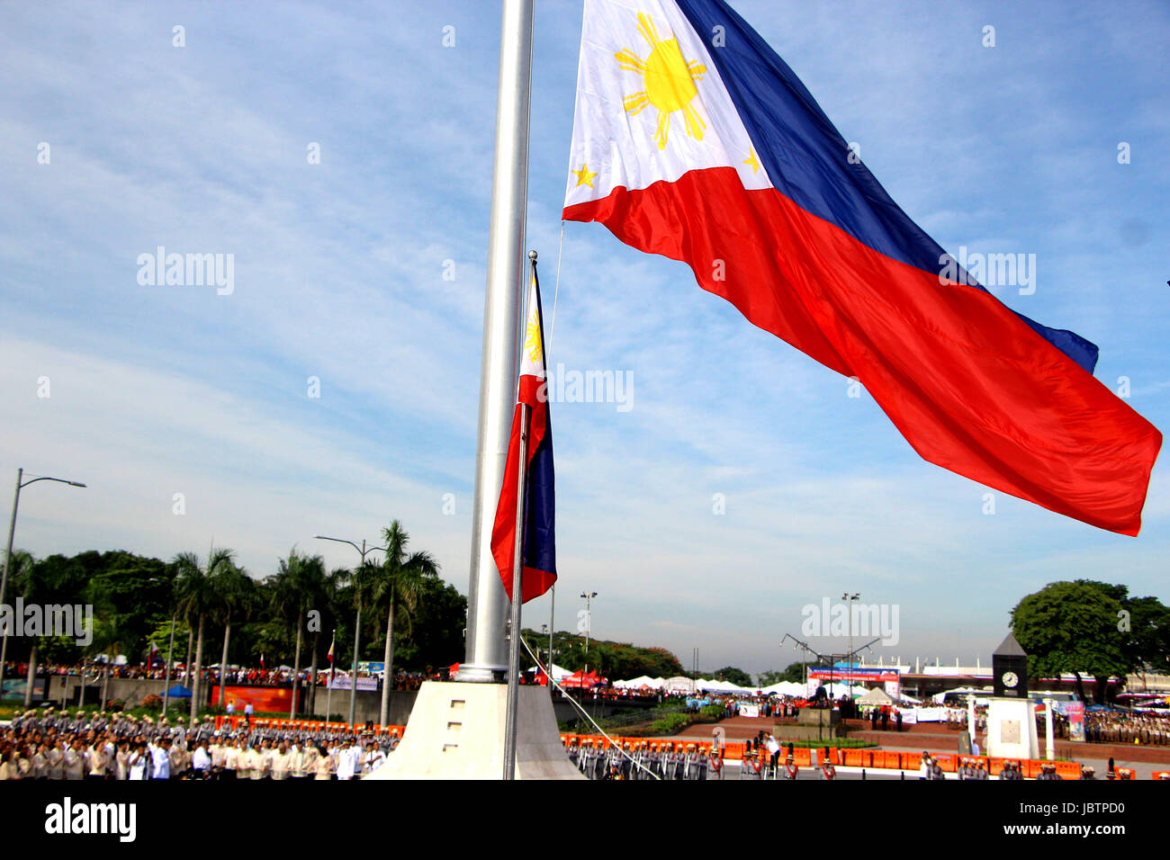 Philippine president joseph estrada in hi-res stock photography and ...