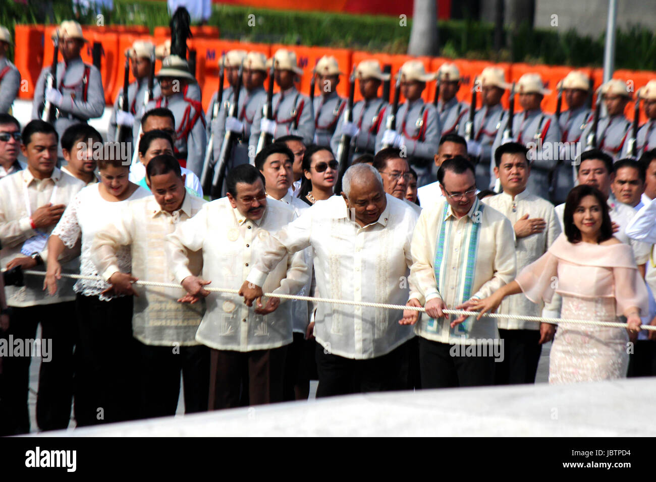 Philippine president joseph estrada in hi-res stock photography and ...