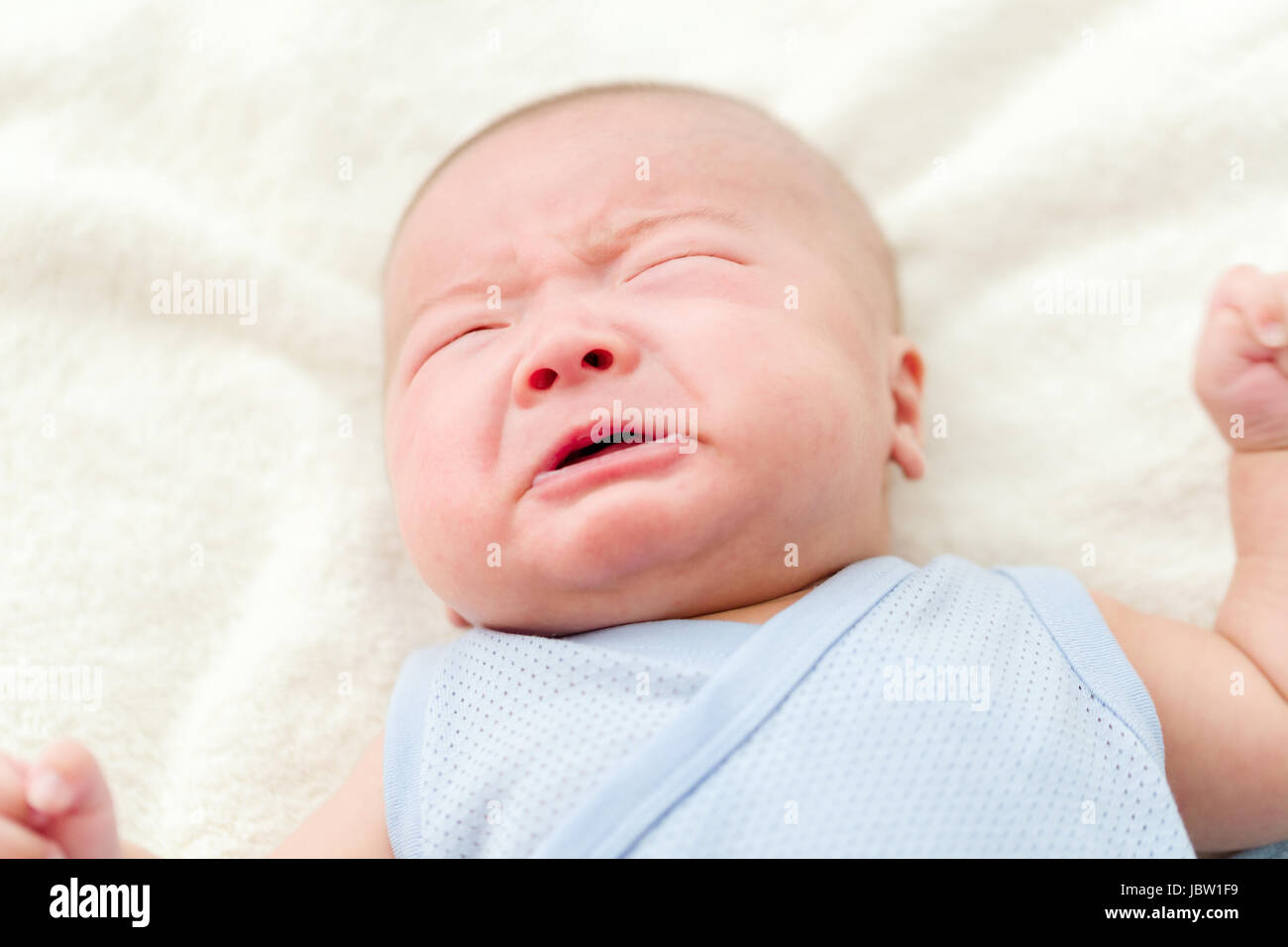 Asian baby cry hi-res stock photography and images - Alamy