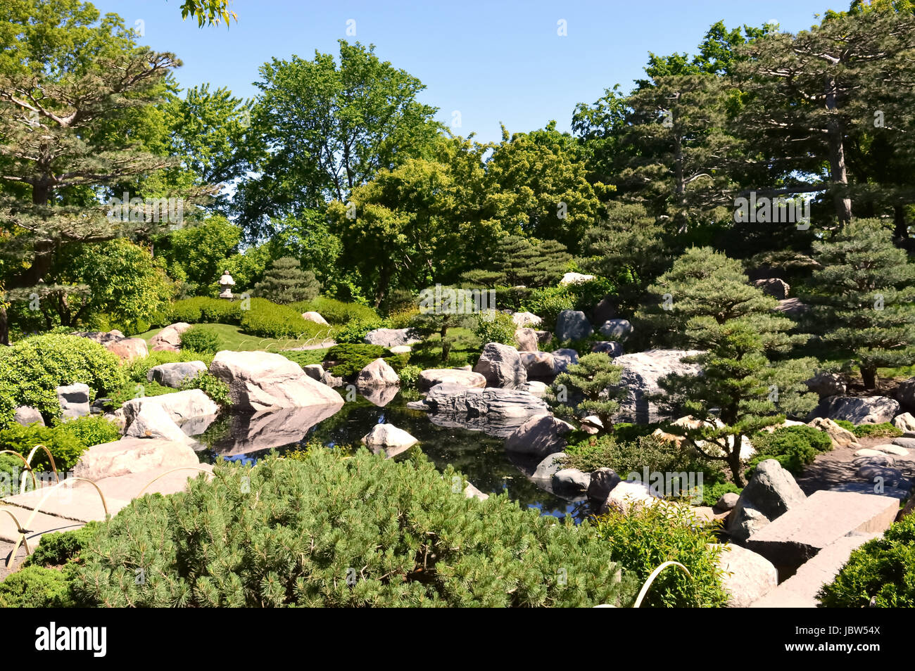 Japanese garden during the summer Stock Photo - Alamy
