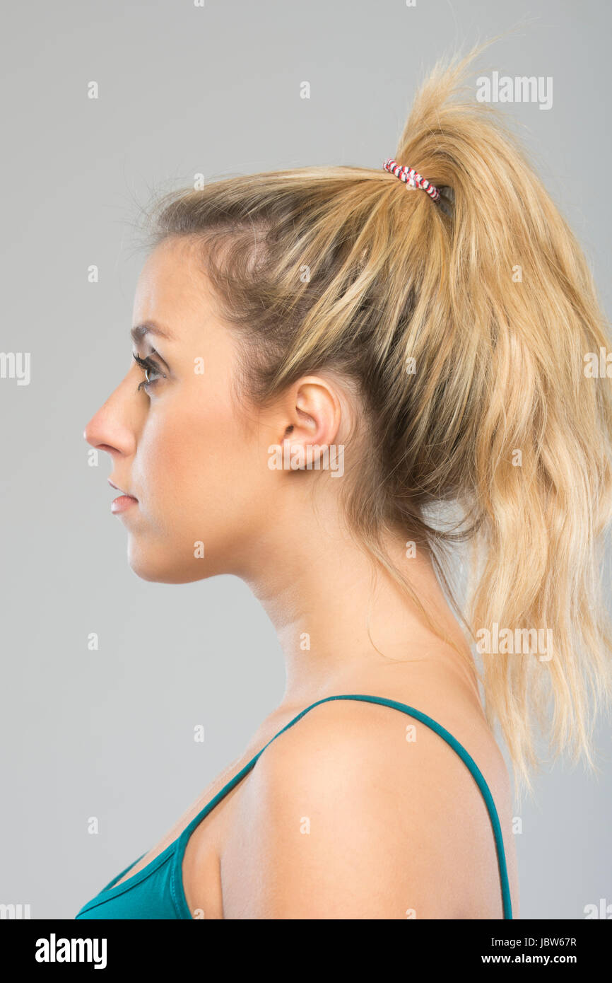 Woman en profile hi-res stock photography and images - Alamy