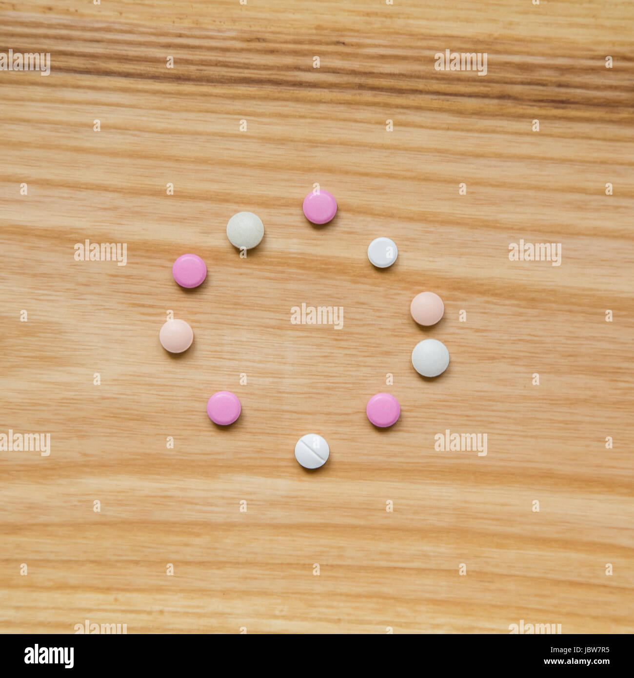 Pills different sizes shapes hi-res stock photography and images - Alamy