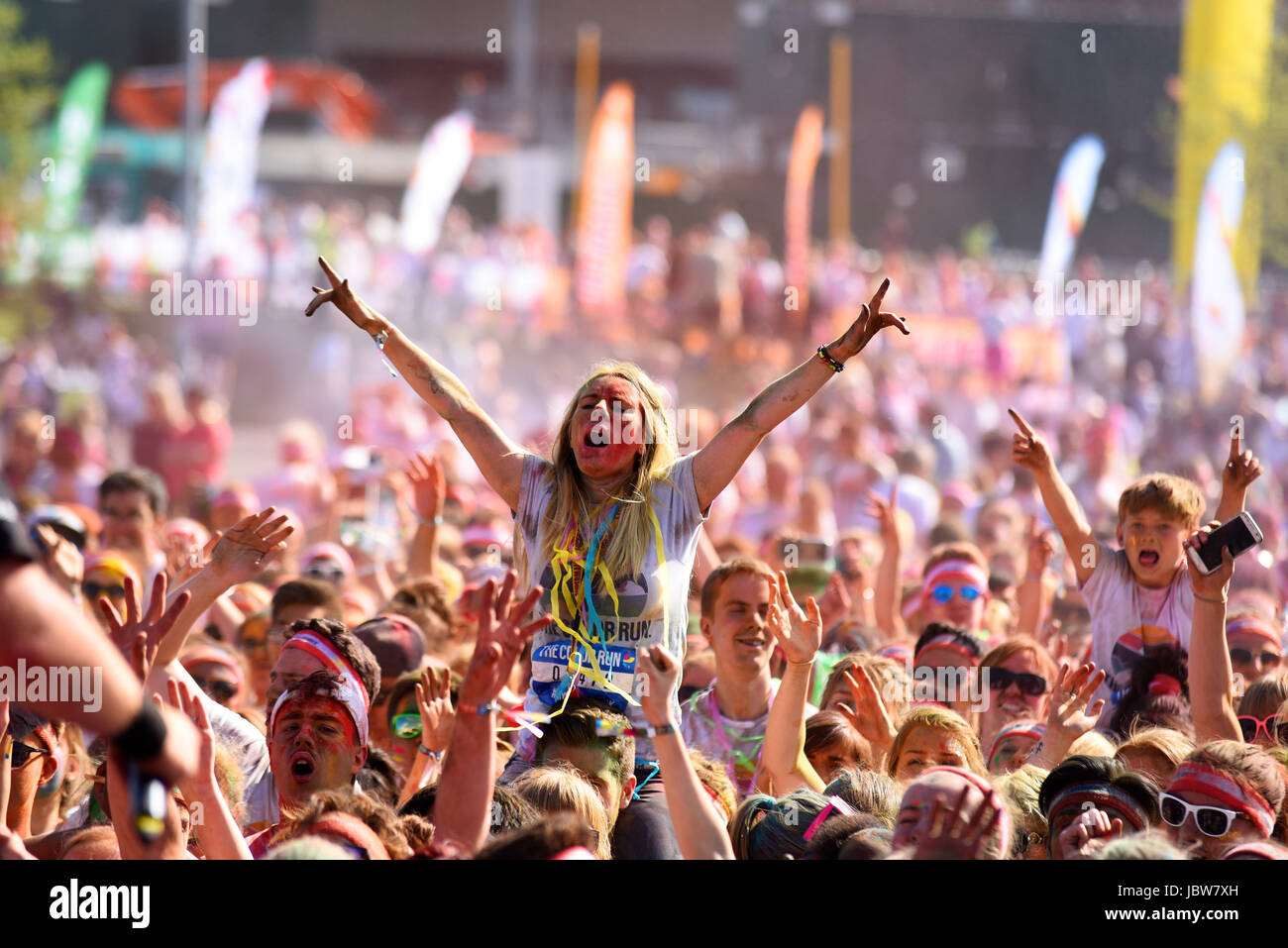 Girl finish hi-res stock photography and images - Alamy