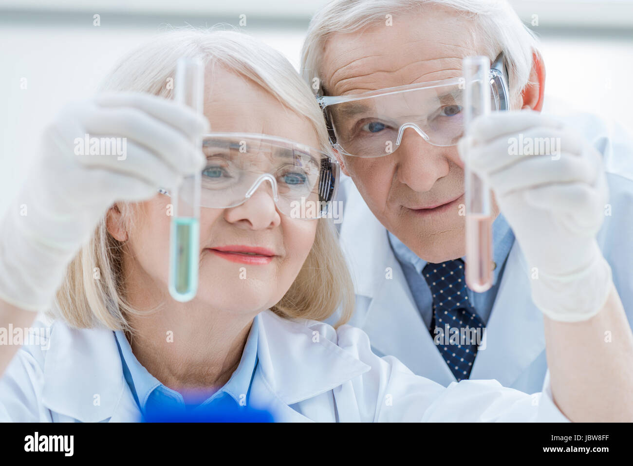 Old test tubes hi-res stock photography and images - Alamy