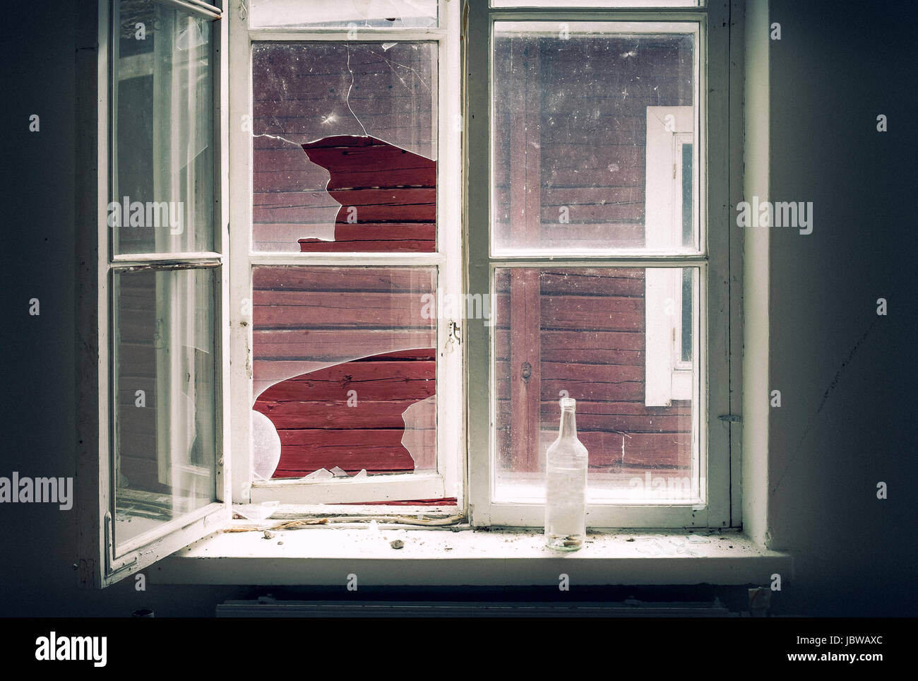 Spooky abandoned cottage in hi-res stock photography and images - Alamy