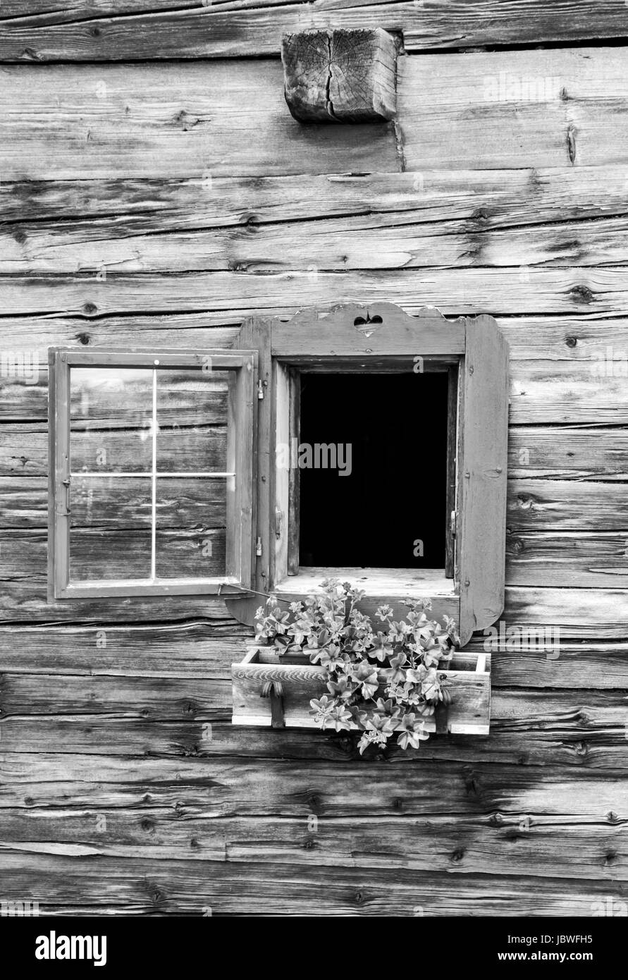 wooden windows - old house Stock Photo - Alamy
