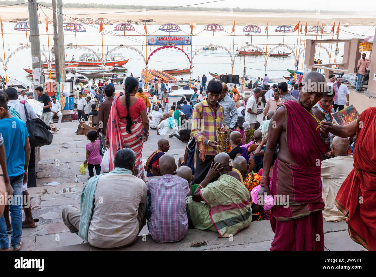 Dashashwamedh Gat, Ganga Pooja,Evening ritual at Ganga Aarti ...