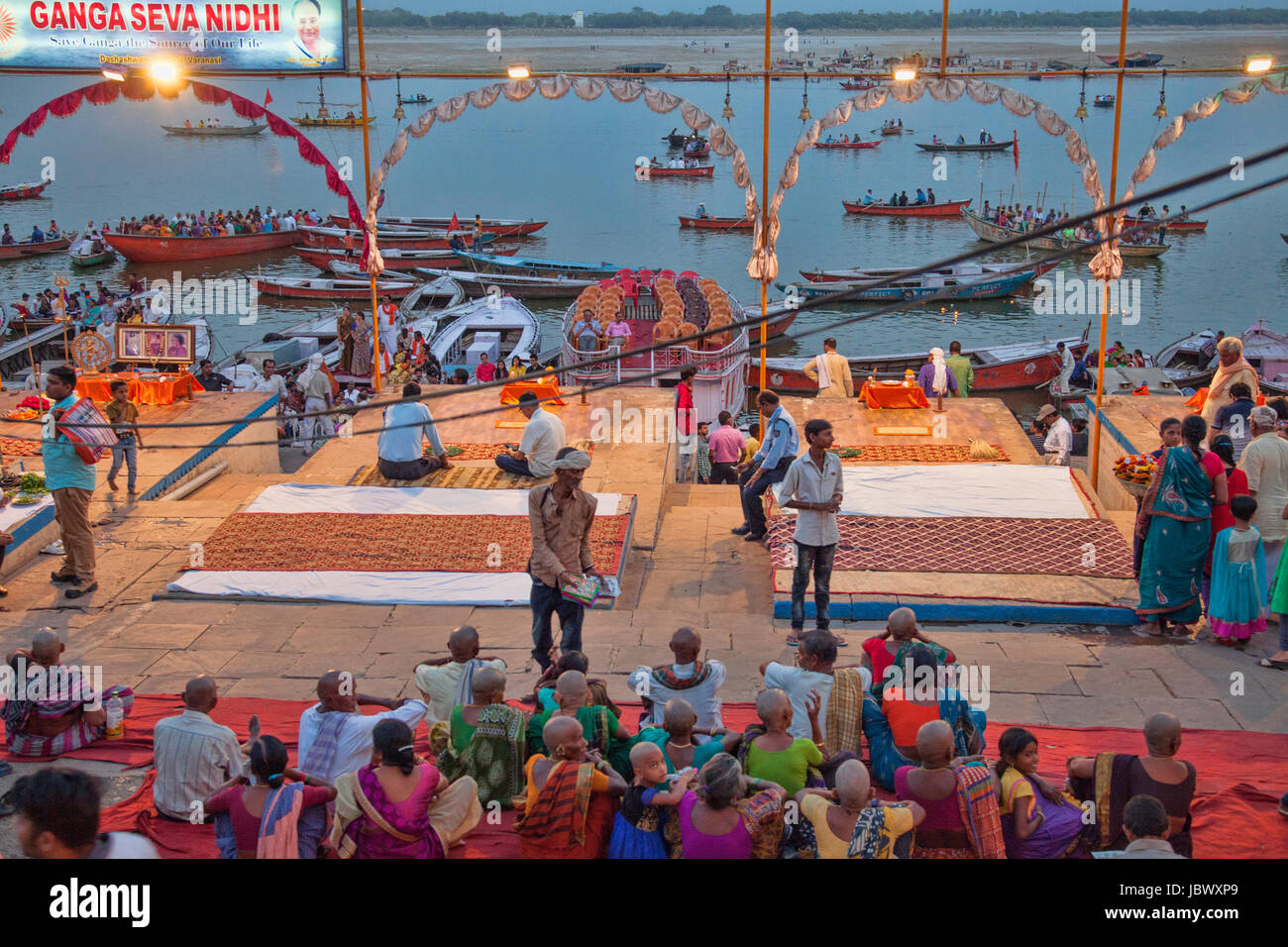 Dashashwamedh Gat, Ganga Pooja,Evening ritual at Ganga Aarti ...