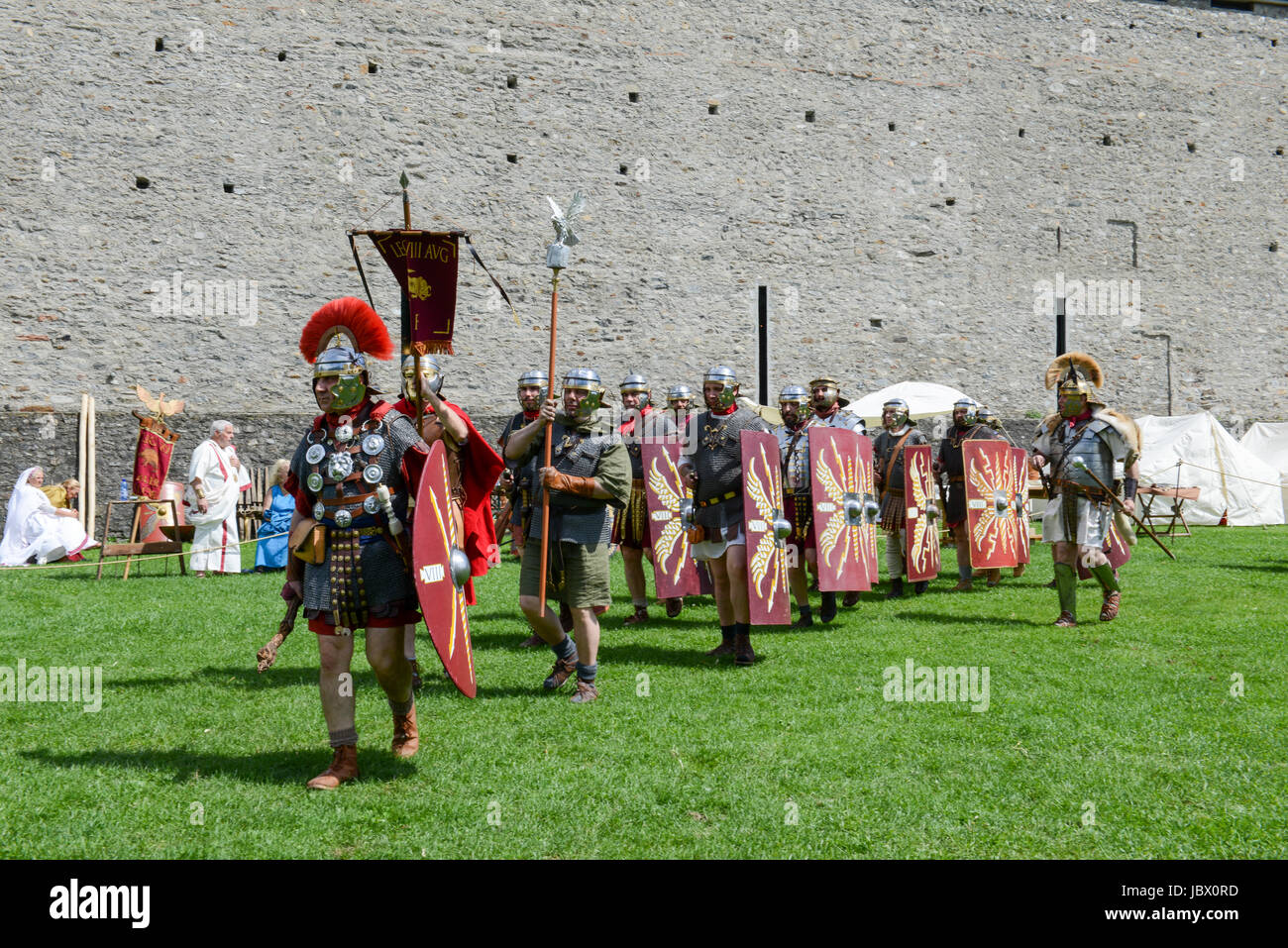 Roman centurion on guard hi-res stock photography and images - Alamy