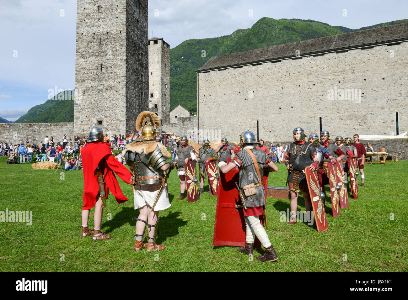 Roman centurion on guard hi-res stock photography and images - Alamy