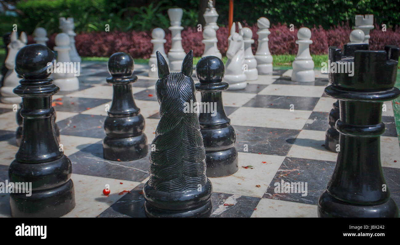 Giant chess garden hi-res stock photography and images - Alamy