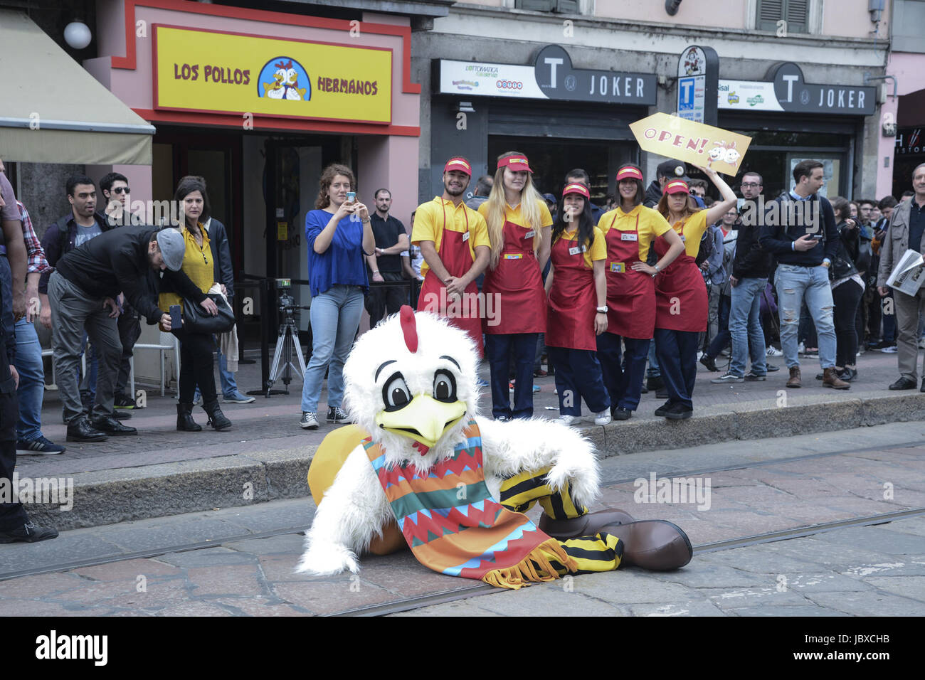 Los pollos hermanos hi-res stock photography and images - Alamy