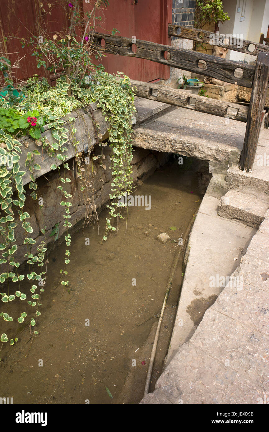 Village culvert hi-res stock photography and images - Alamy