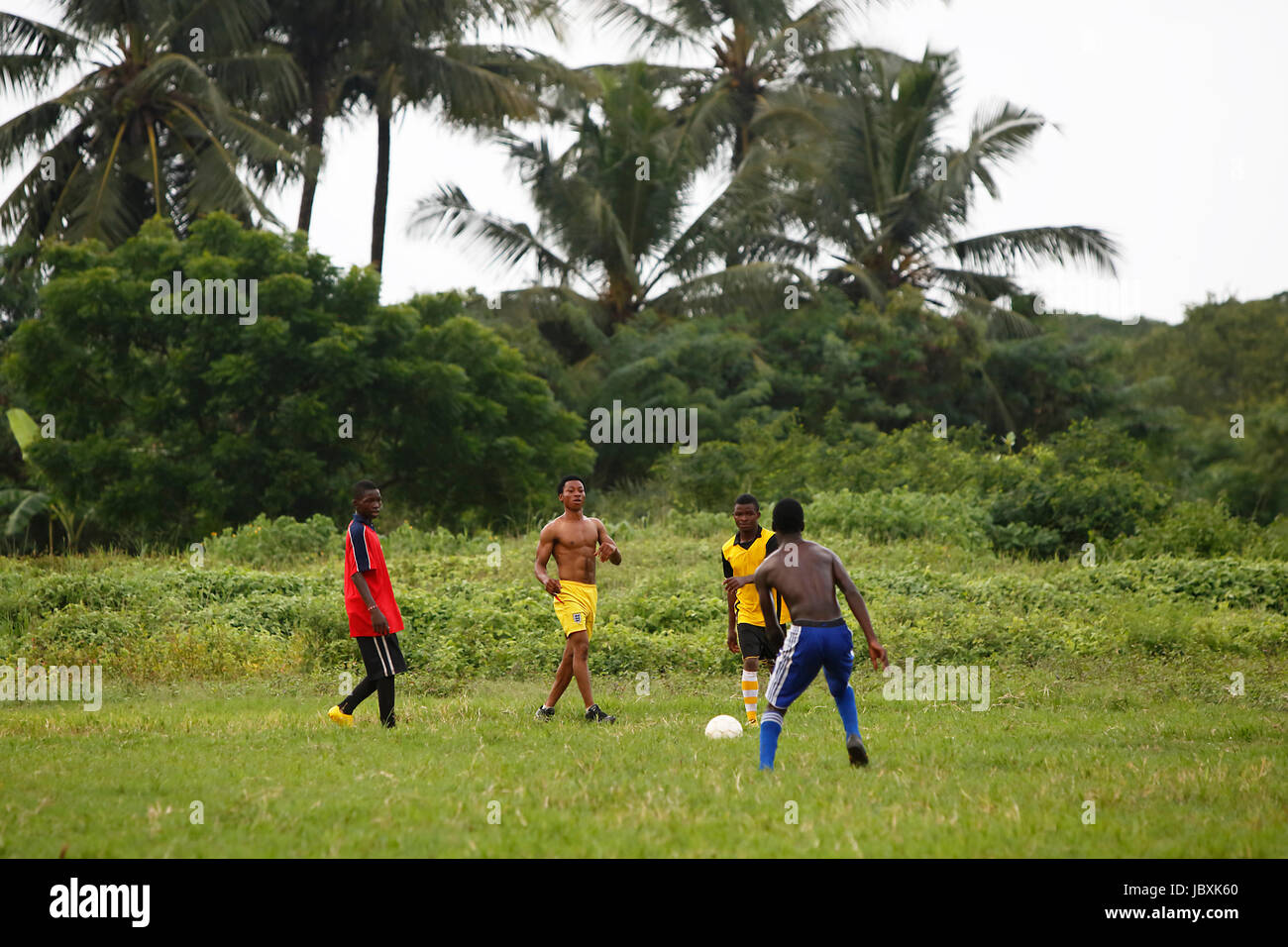 Ghana nigeria football hi-res stock photography and images - Alamy