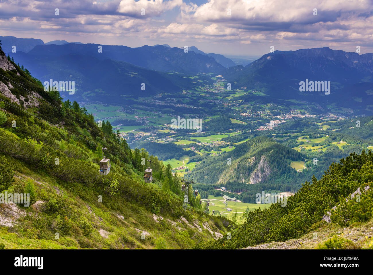 cable car and valley Stock Photo - Alamy