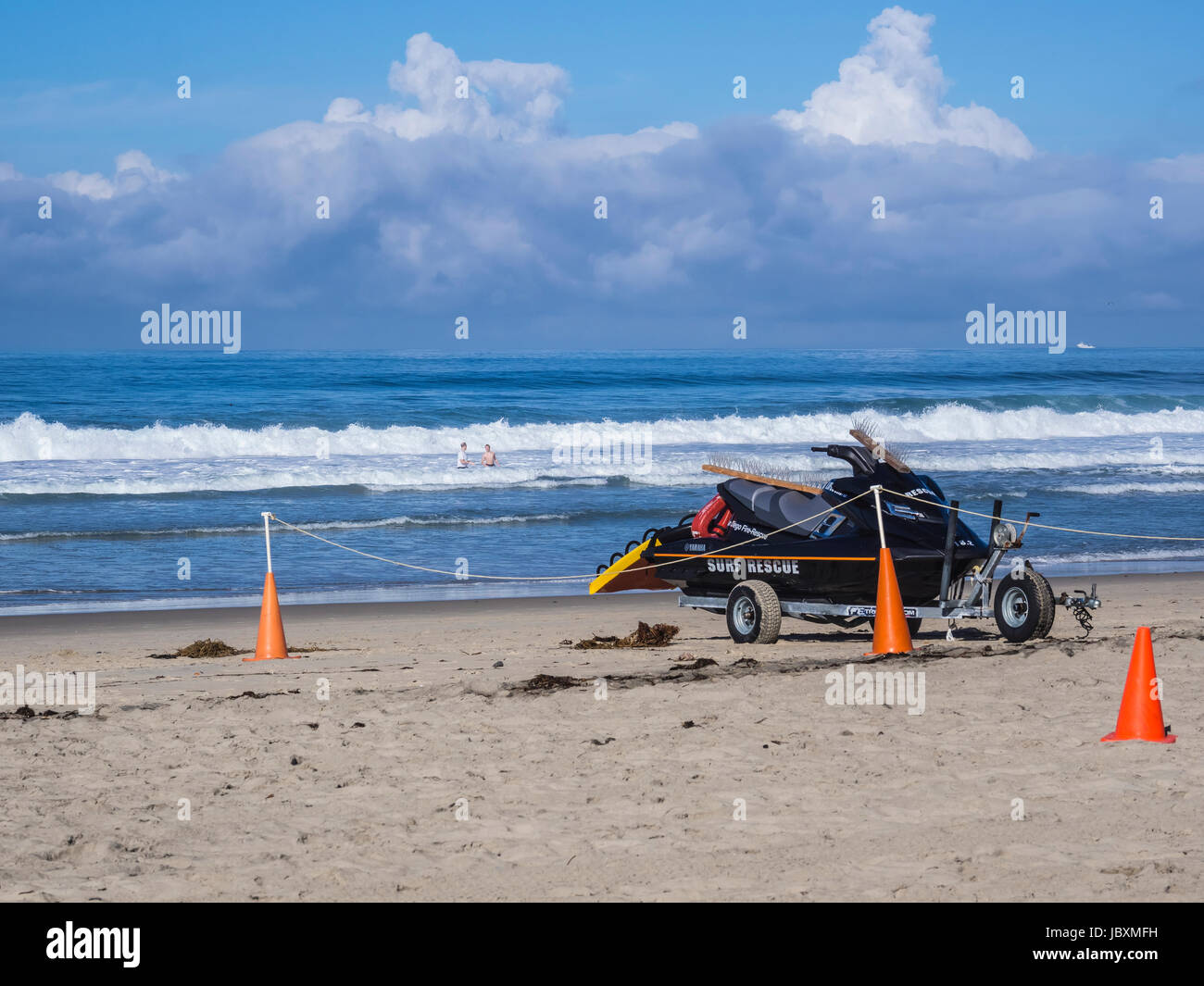 San diego lifeguards hi-res stock photography and images - Alamy