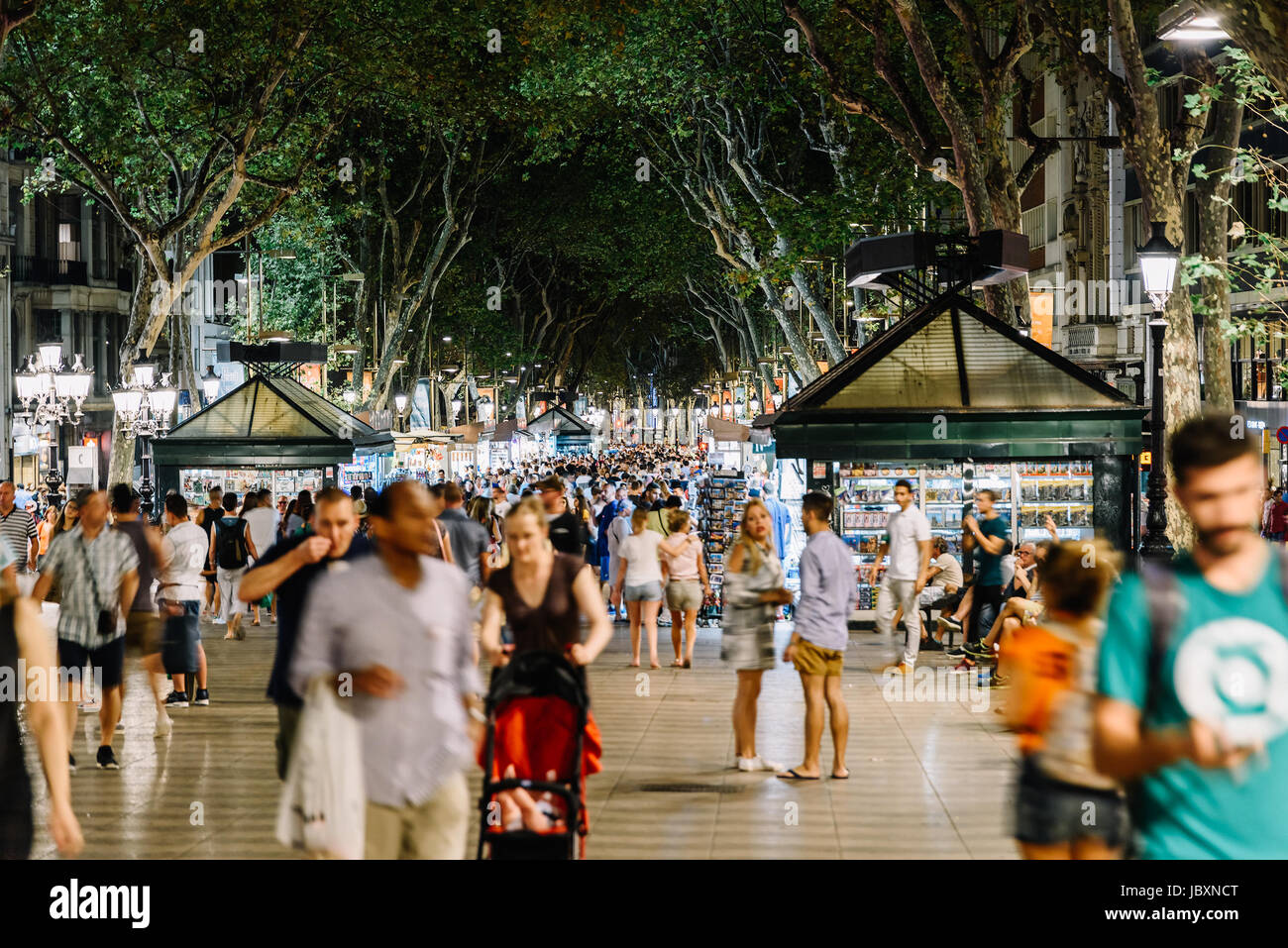 BARCELONA, SPAIN - AUGUST 04, 2016: Crowd Of People In Central ...