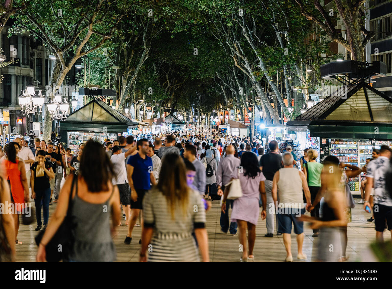 BARCELONA, SPAIN - AUGUST 04, 2016: Crowd Of People In Central ...