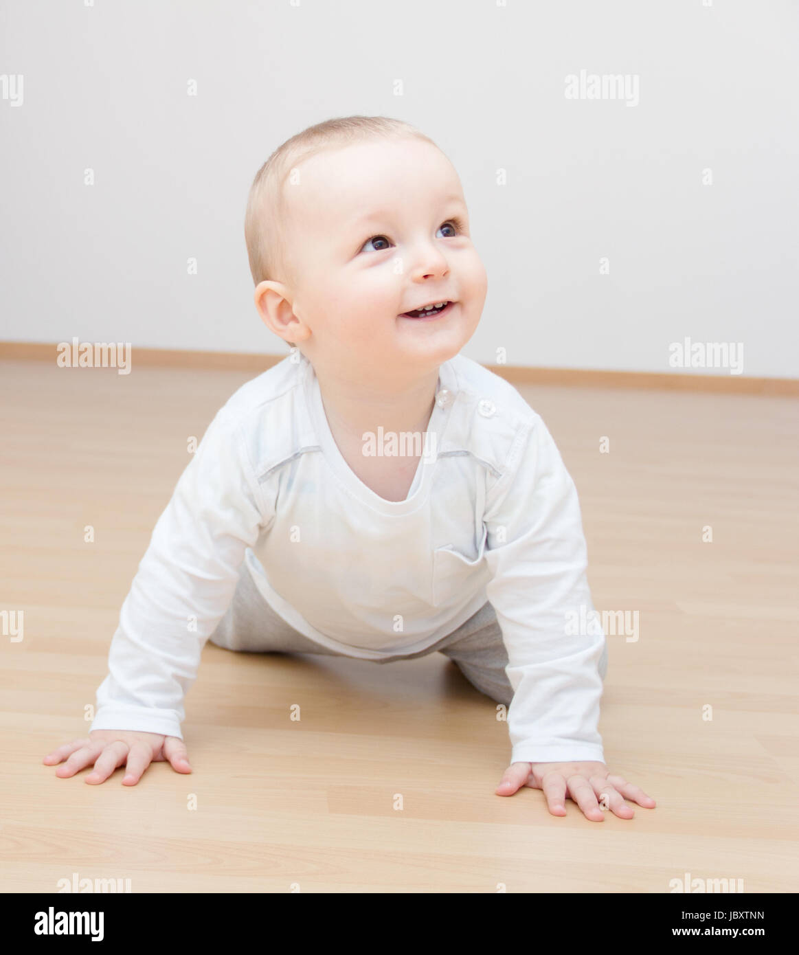 Crawling crawl knees hi-res stock photography and images - Alamy