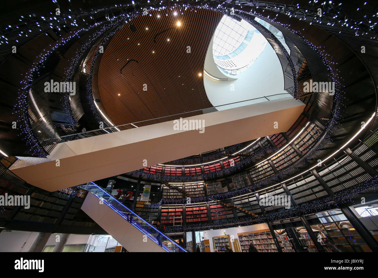 Library of birmingham malala yousafzai hi-res stock photography and ...