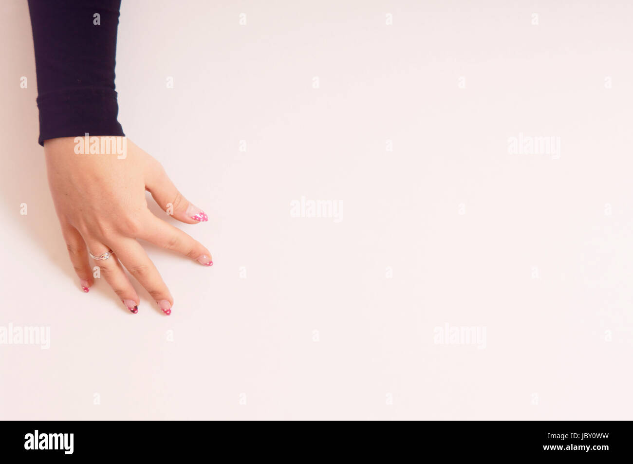 Hand with empty advertising sign Stock Photo - Alamy