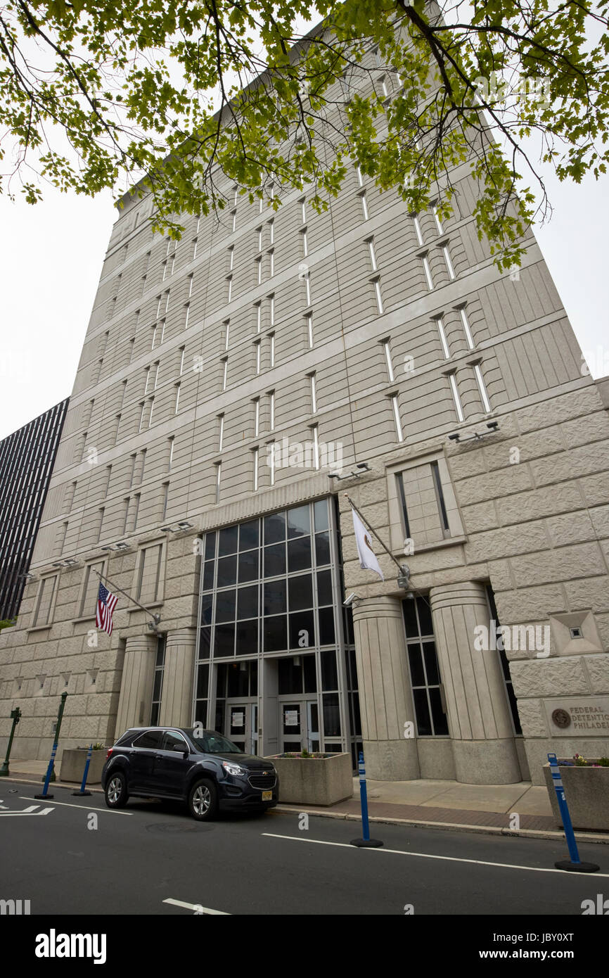 Federal detention center hi-res stock photography and images - Alamy