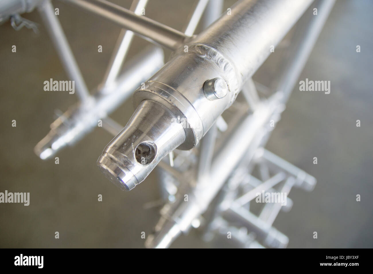 Aluminum scaffold construction Stock Photo - Alamy