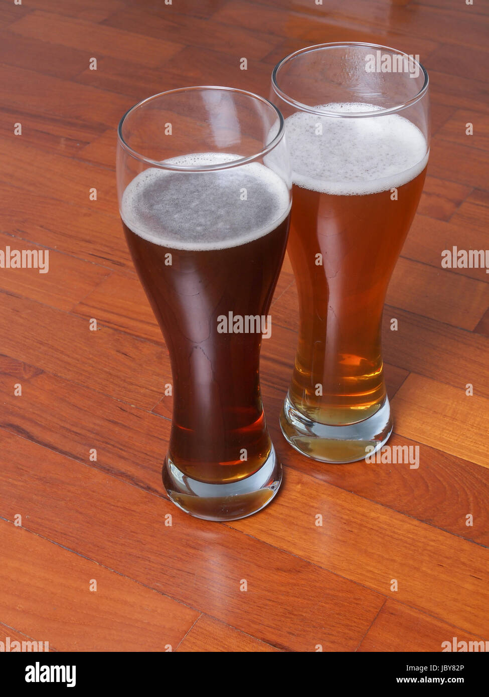 Dunkelweizen hi-res stock photography and images - Alamy