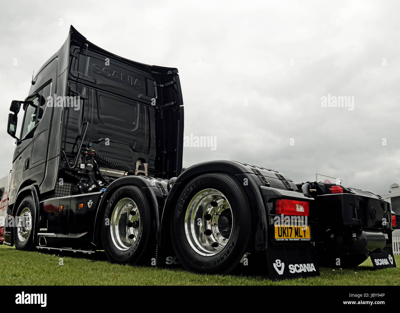 Rear view of Scania Seven series tractor unit Stock Photo - Alamy