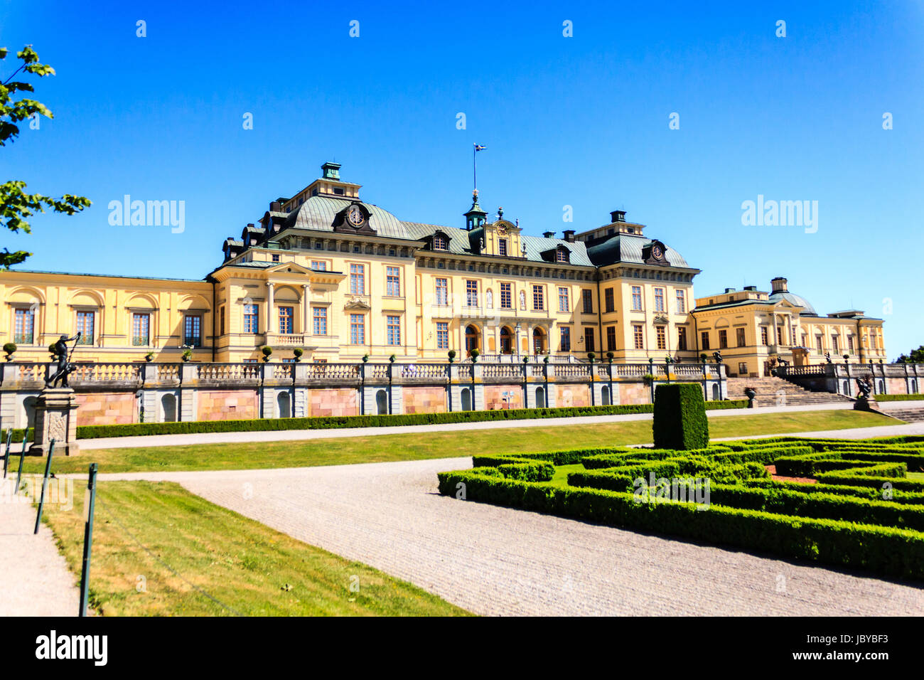 Drottningholm royal castle outside stockholm hi-res stock photography ...