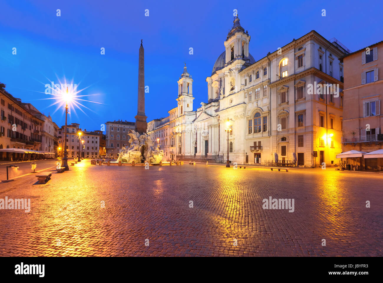 Piazza Navona Square at night, Rome, Italy Stock Photo - Alamy