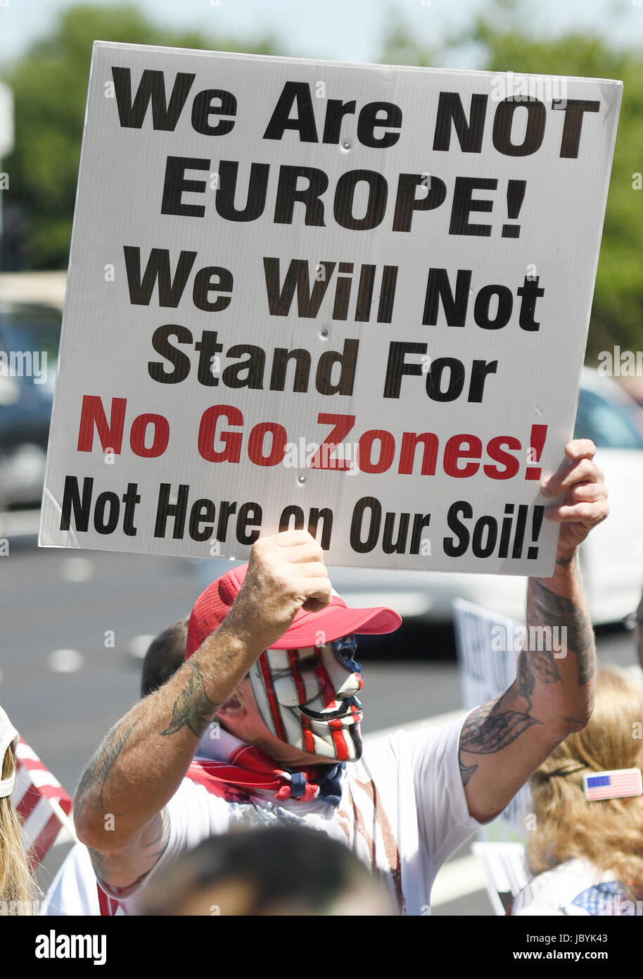 Sharia zone hi-res stock photography and images - Alamy