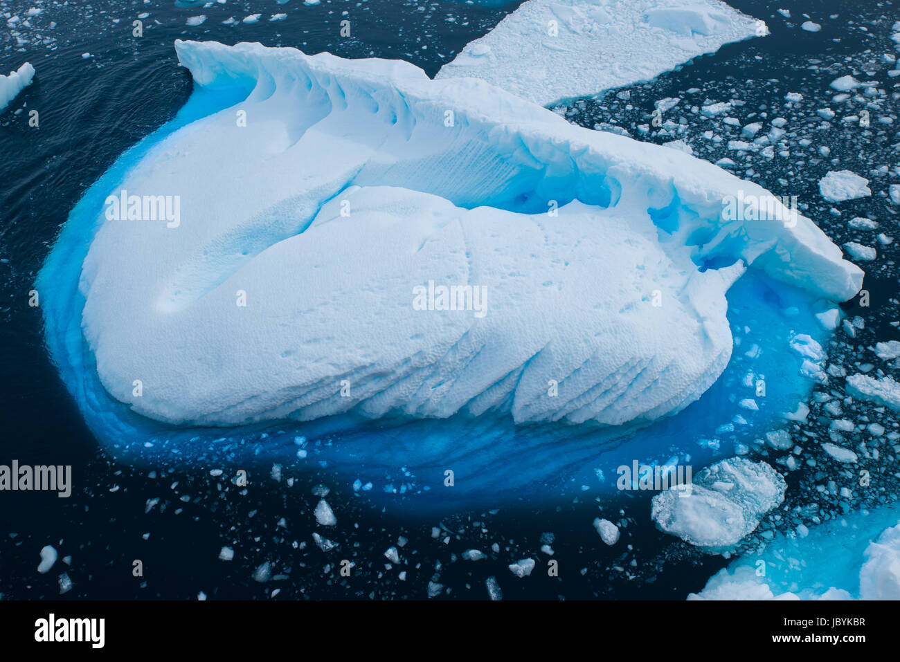 Floating ice sheet antarctica above hi-res stock photography and images ...