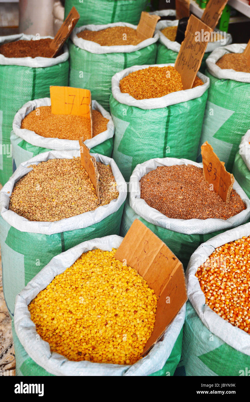 Grain food and spices in Arabic store Stock Photo - Alamy