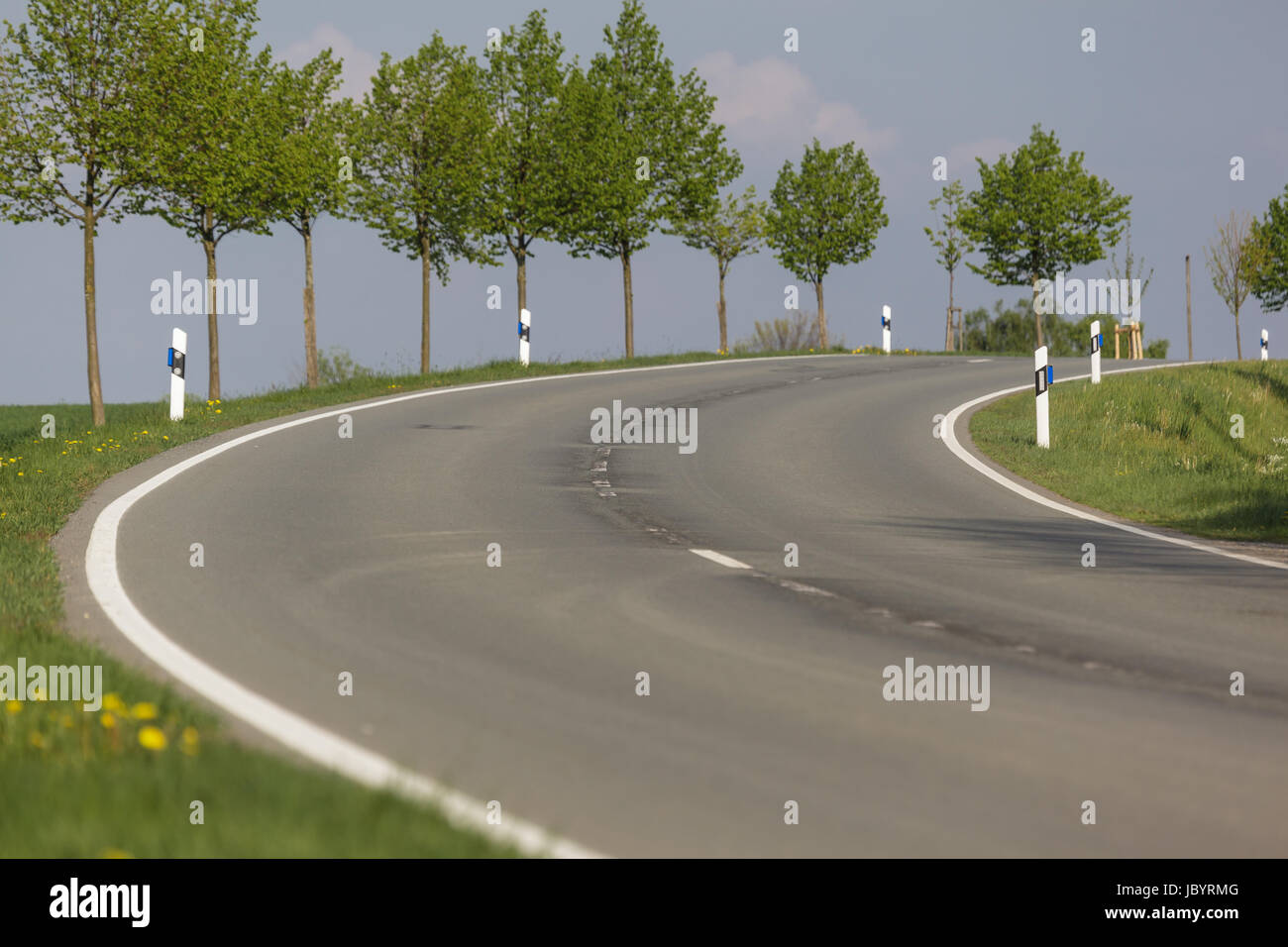 Kurve hi-res stock photography and images - Alamy