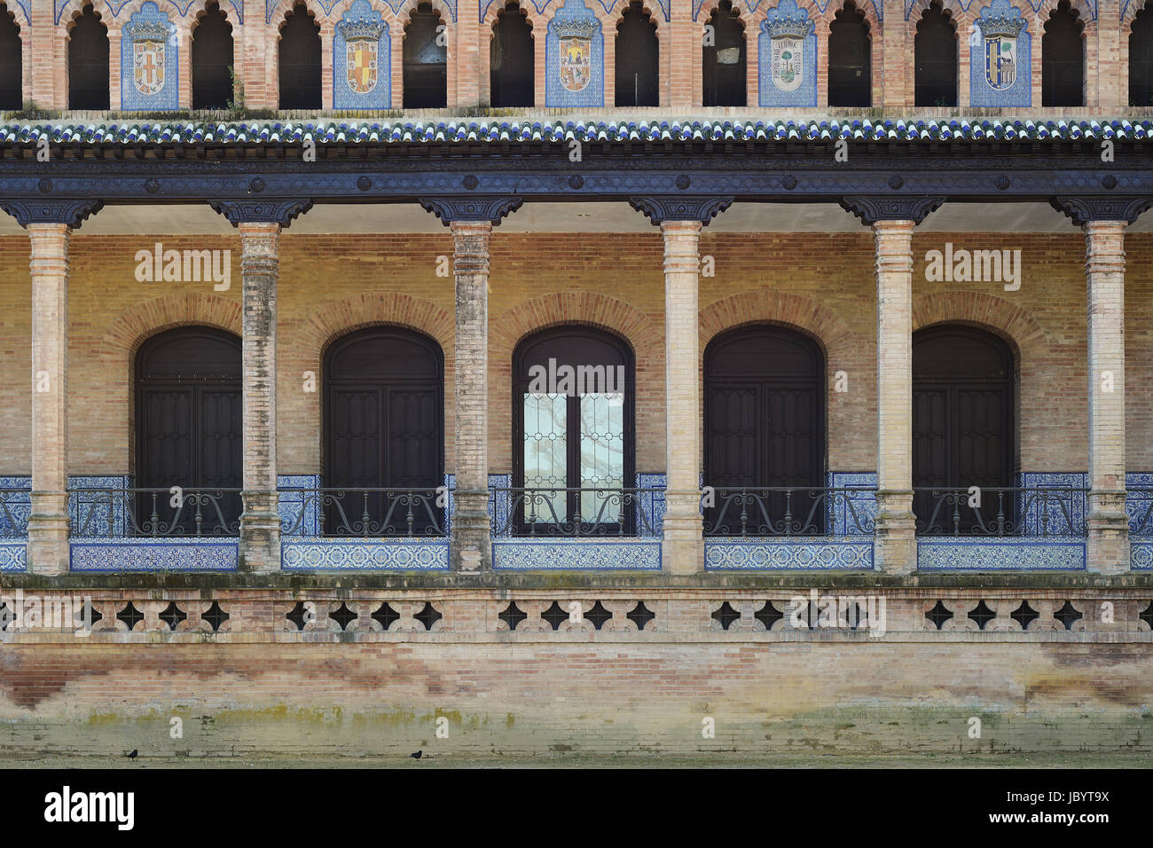 Facade old disused historic hi-res stock photography and images - Alamy