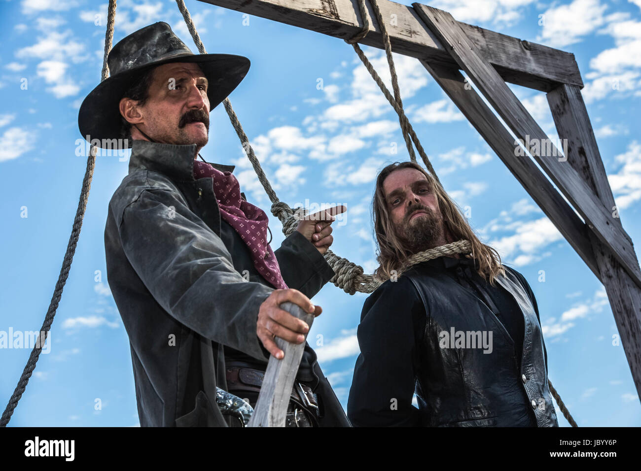 Hung by the neck hi-res stock photography and images - Alamy