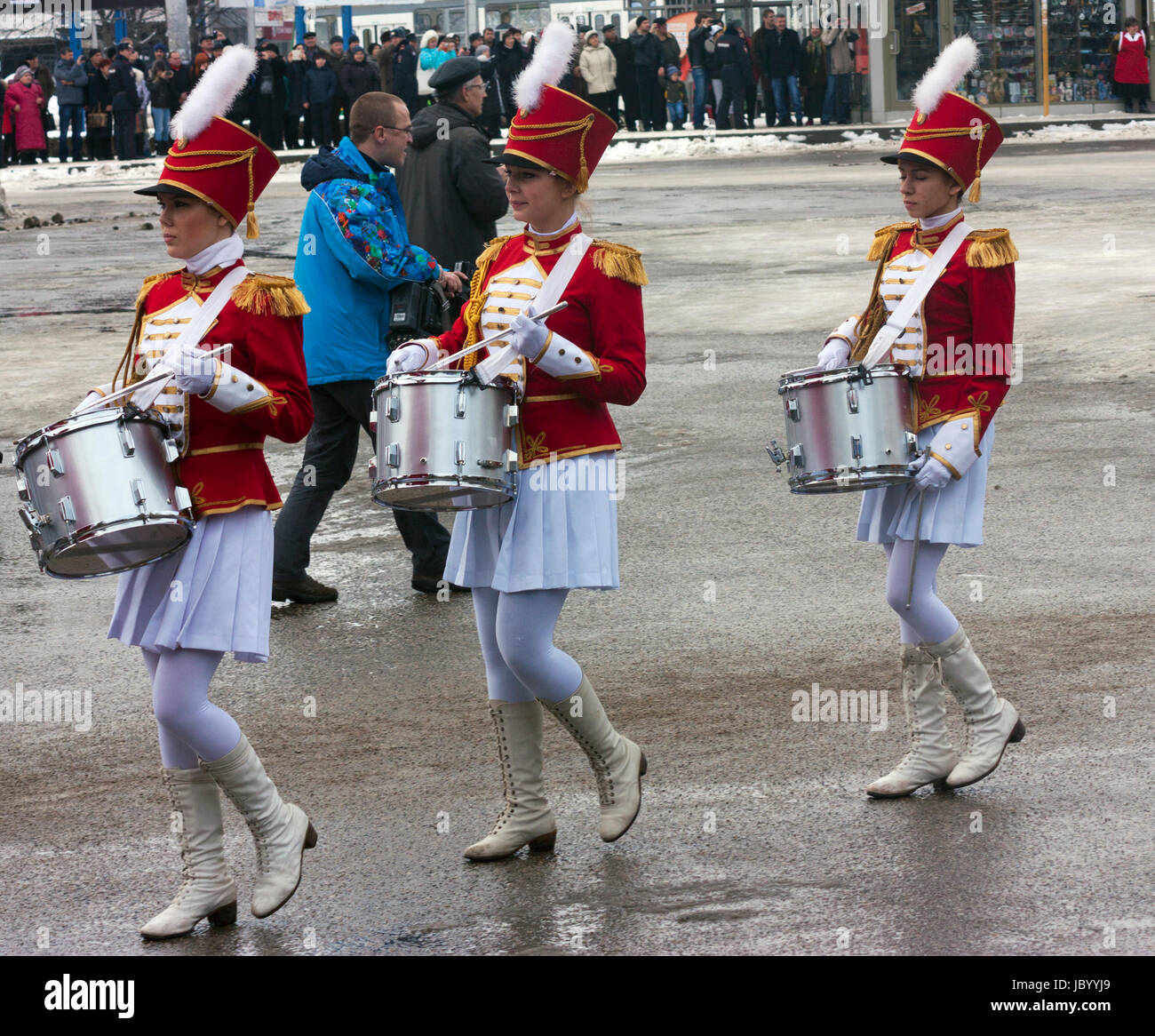 Drummer girls hi-res stock photography and images - Alamy