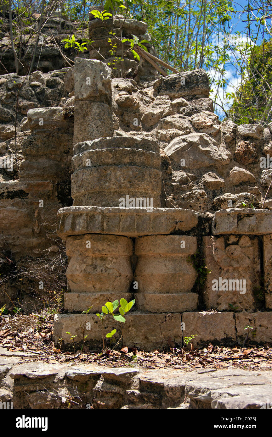 Mayan Ruins, Yaxunah, Yucatan, Mexico Stock Photo - Alamy
