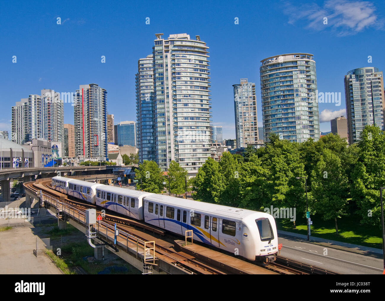 Vancouver skytrain hi-res stock photography and images - Alamy