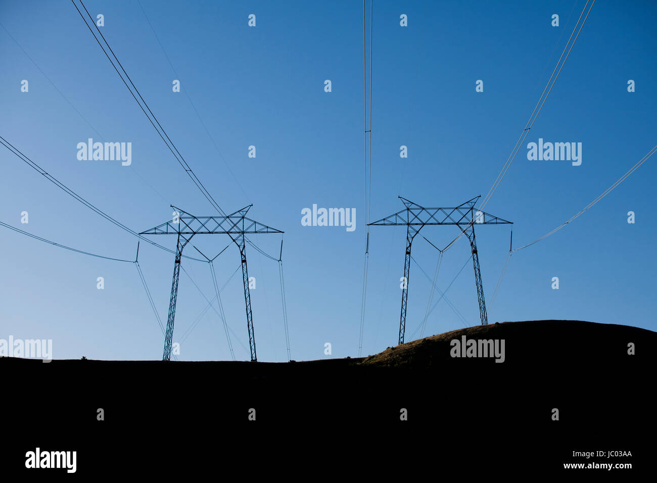 Electricity transmission towers (electric pylons) - California USA ...