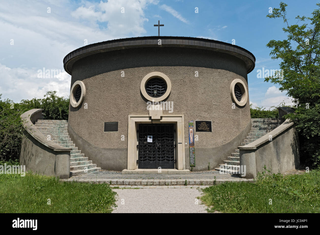 Chapel in vienna hi-res stock photography and images - Alamy