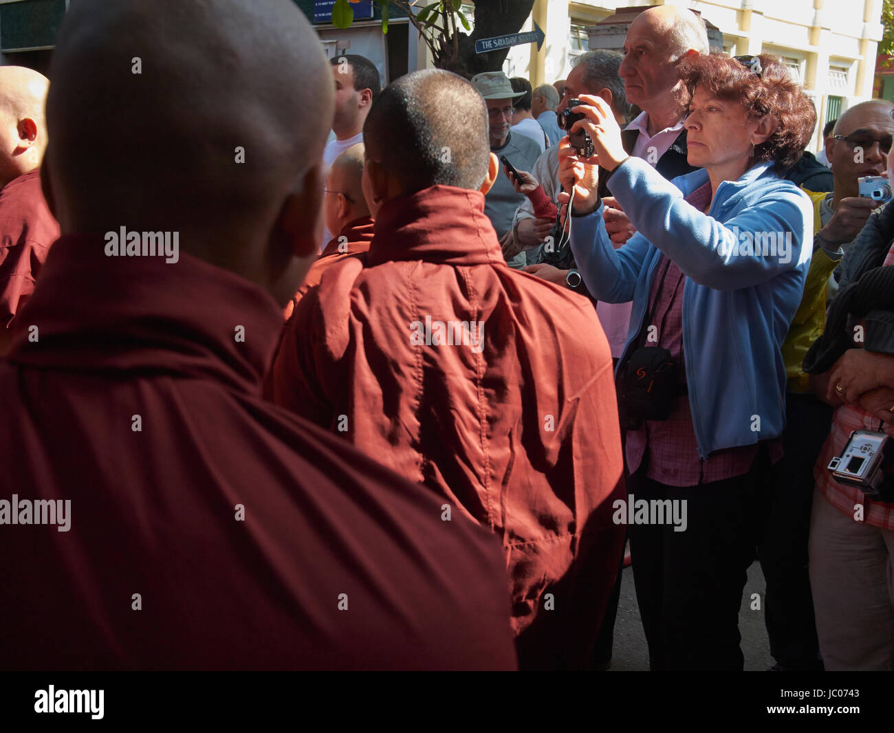 Monks spiritual practice hi-res stock photography and images - Alamy
