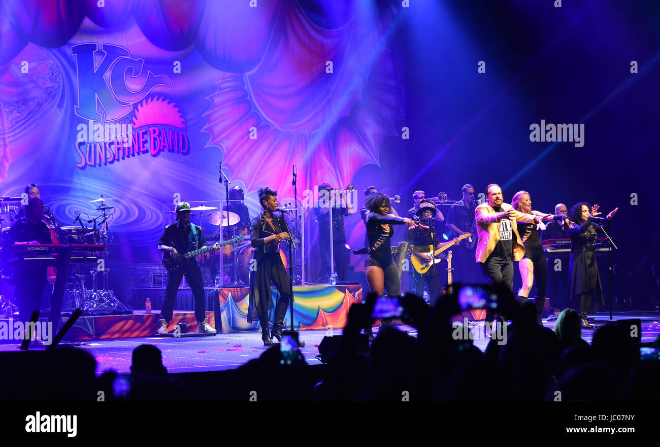 Kc sunshine band us group hi-res stock photography and images - Alamy