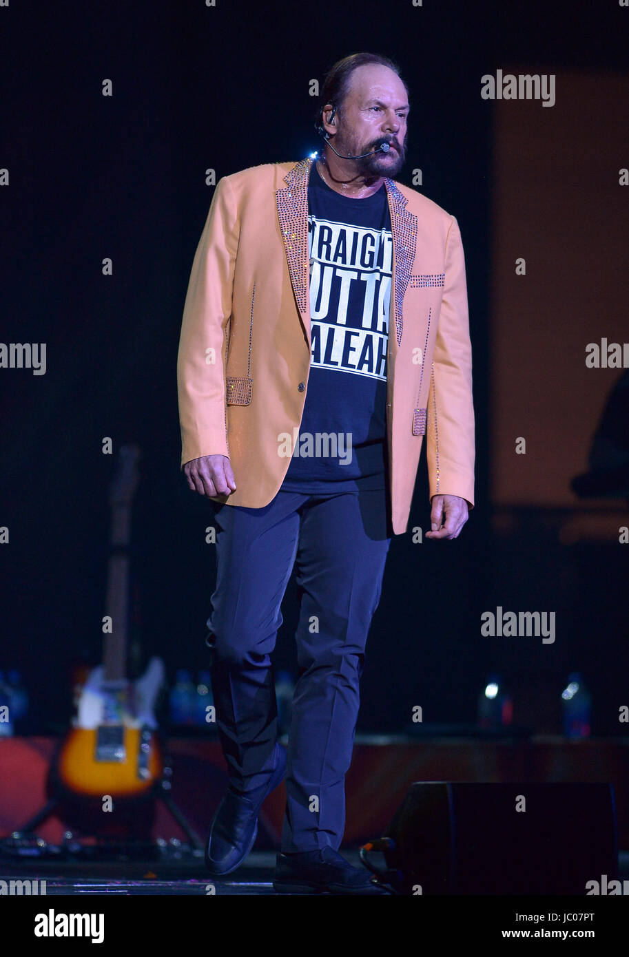 KC and The Sunshine Band perform at Hard Rock Live! in the Seminole ...