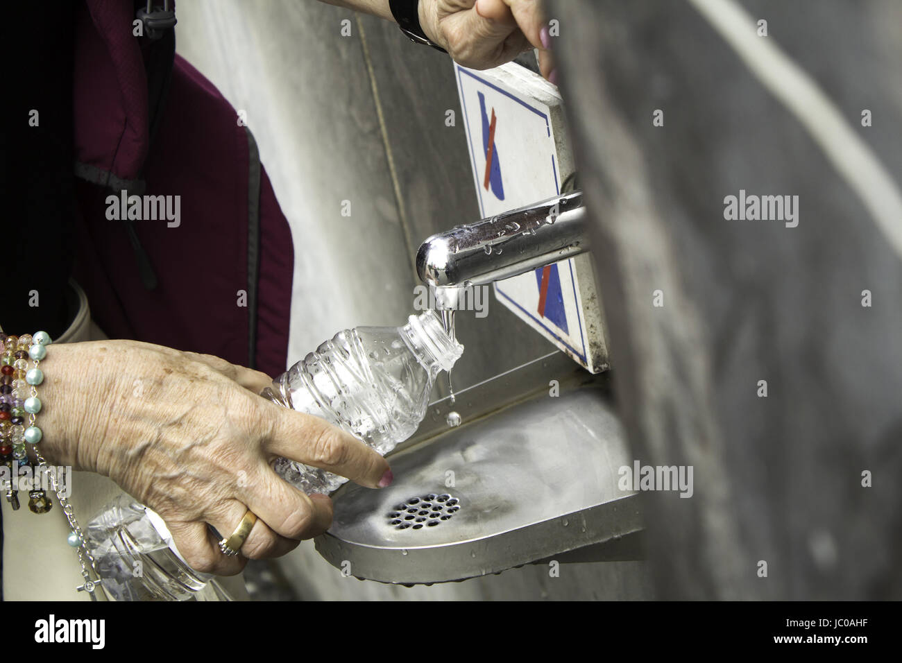 Image of lourdes hi-res stock photography and images - Alamy