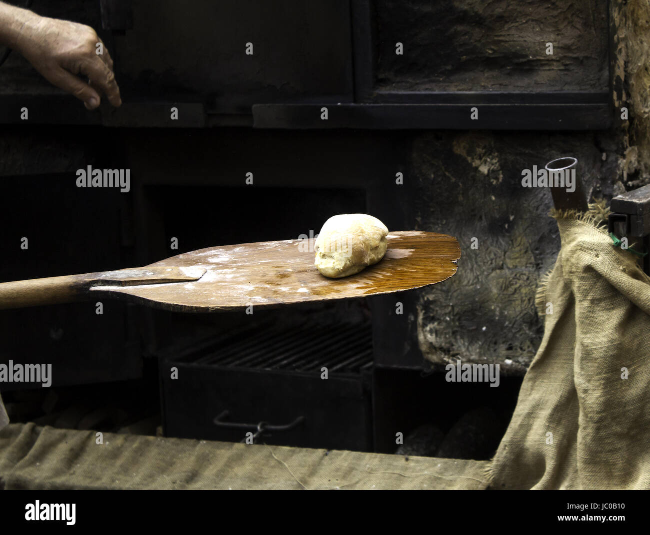 Man making wooden crafts hi-res stock photography and images - Alamy