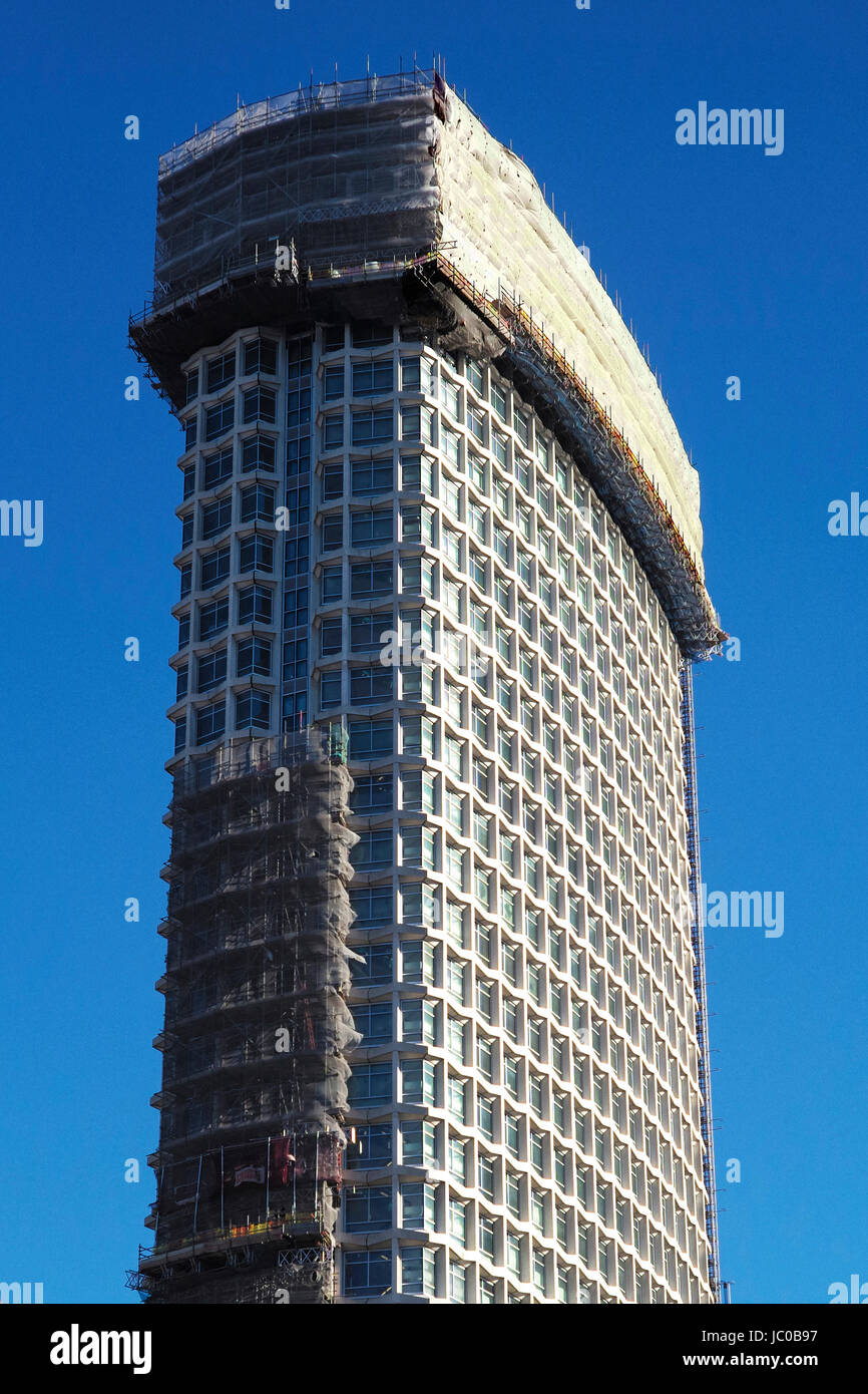 Center point tower block london hi-res stock photography and images - Alamy