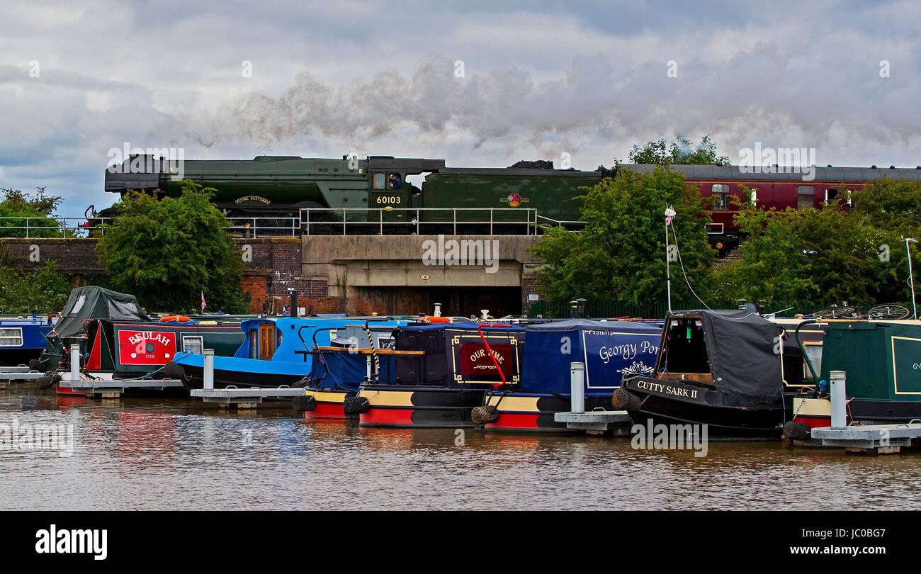 Crewe to chester railway hi-res stock photography and images - Alamy